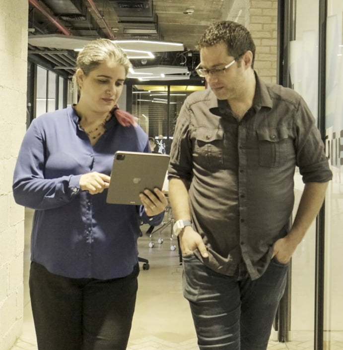 No Hands, No Problem: Wristband Lets You Use Any Smart Device ...